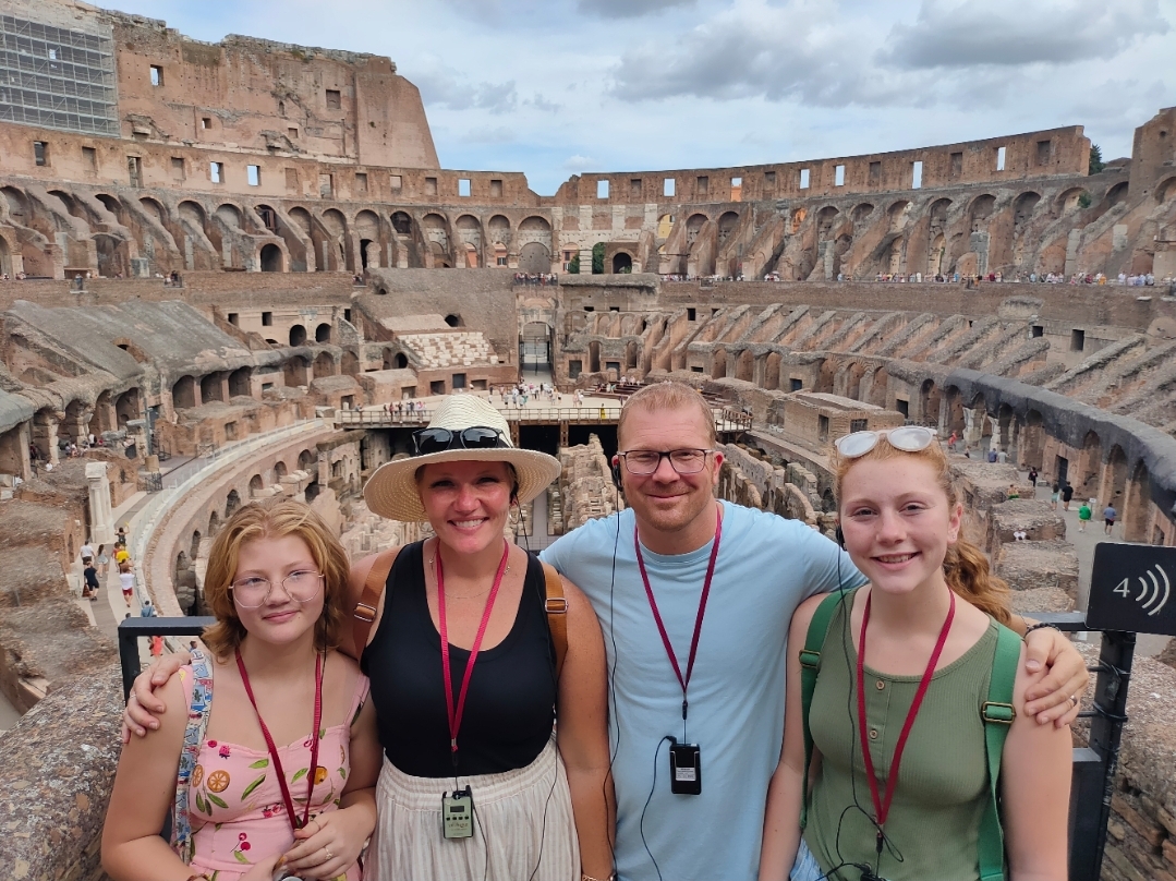 Colosseum, Arch of Titus, Palatine and Forum | JW Rome Tours